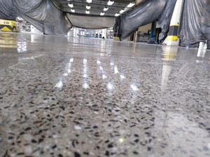 piso de concreto usinado polido - Pisos PVC