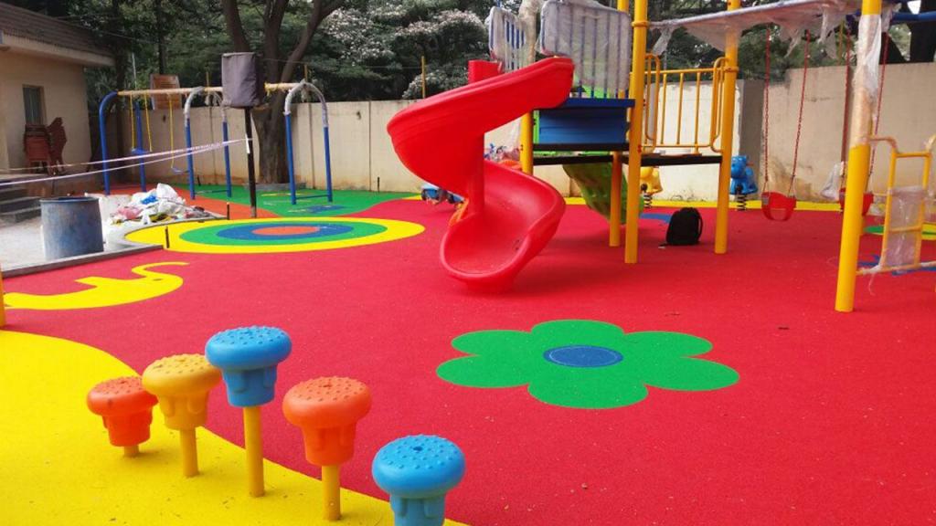 piso emborrachado playground - Pisos PVC